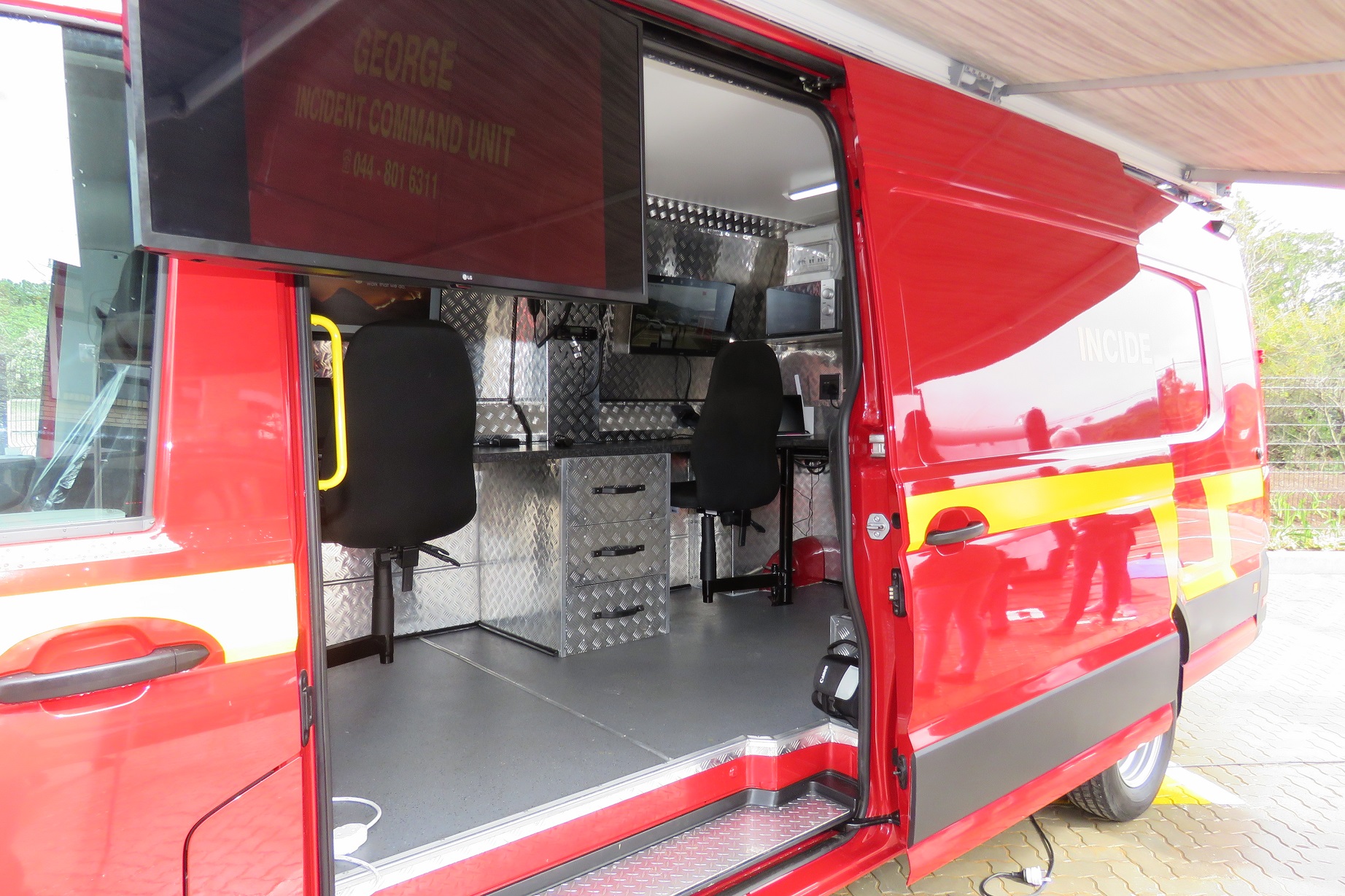 New mobile incident command unit can meet a crisis where it’s at ...