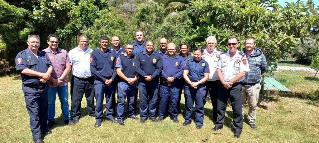 GEORGE AND KNYSNA FIRE DEPARTMENTS COLLABORATE IN PRESENTING A FIRE ...