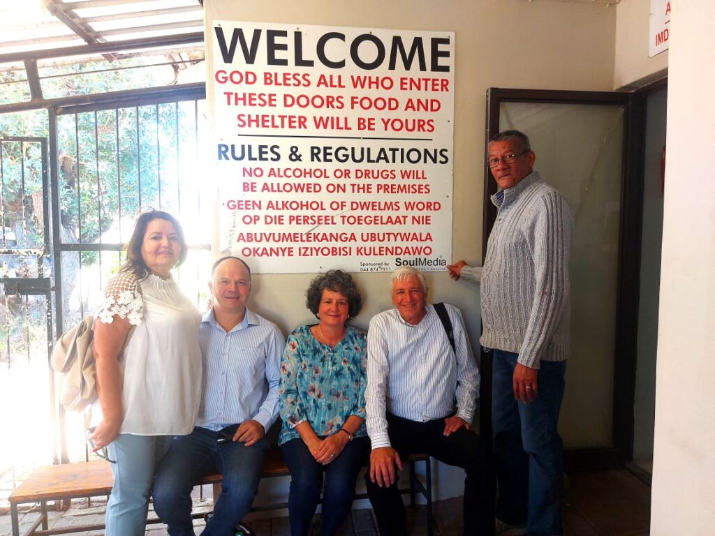 MAYOR IS GRATEFUL FOR THE WORK BEING DONE AT THE GEORGE NIGHT SHELTER ...