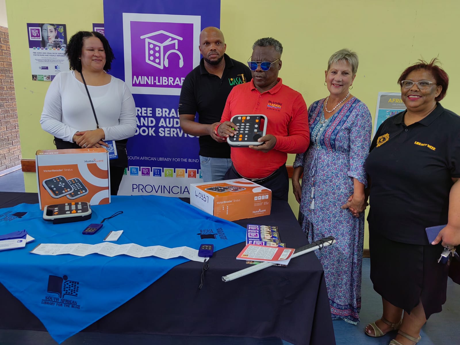 Minister of Cultural Affairs opens Thembalethu Mini library for the ...